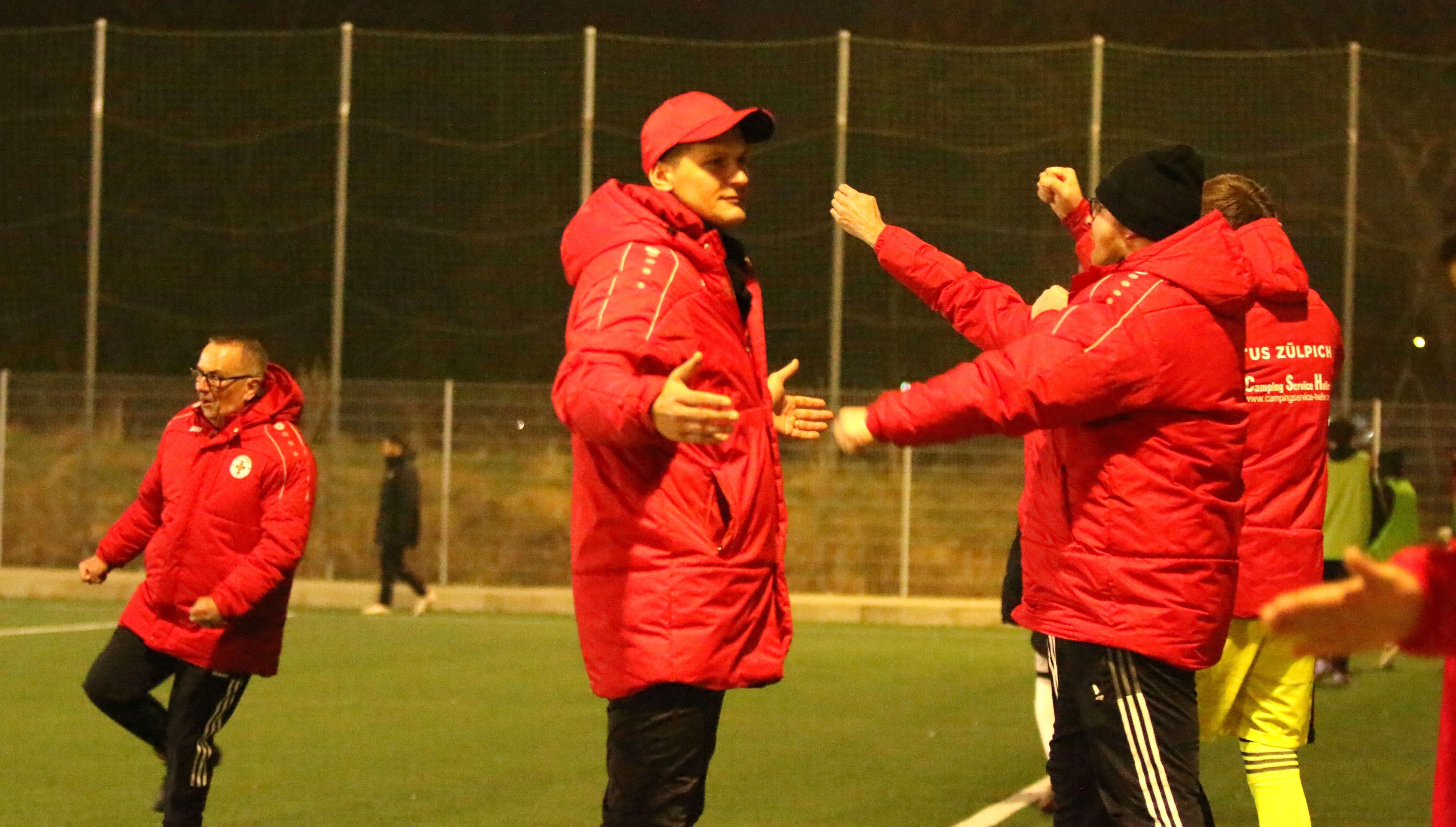 Fußball-Bezirksliga: TuS Zülpich deklassiert den SV Bessenich ...