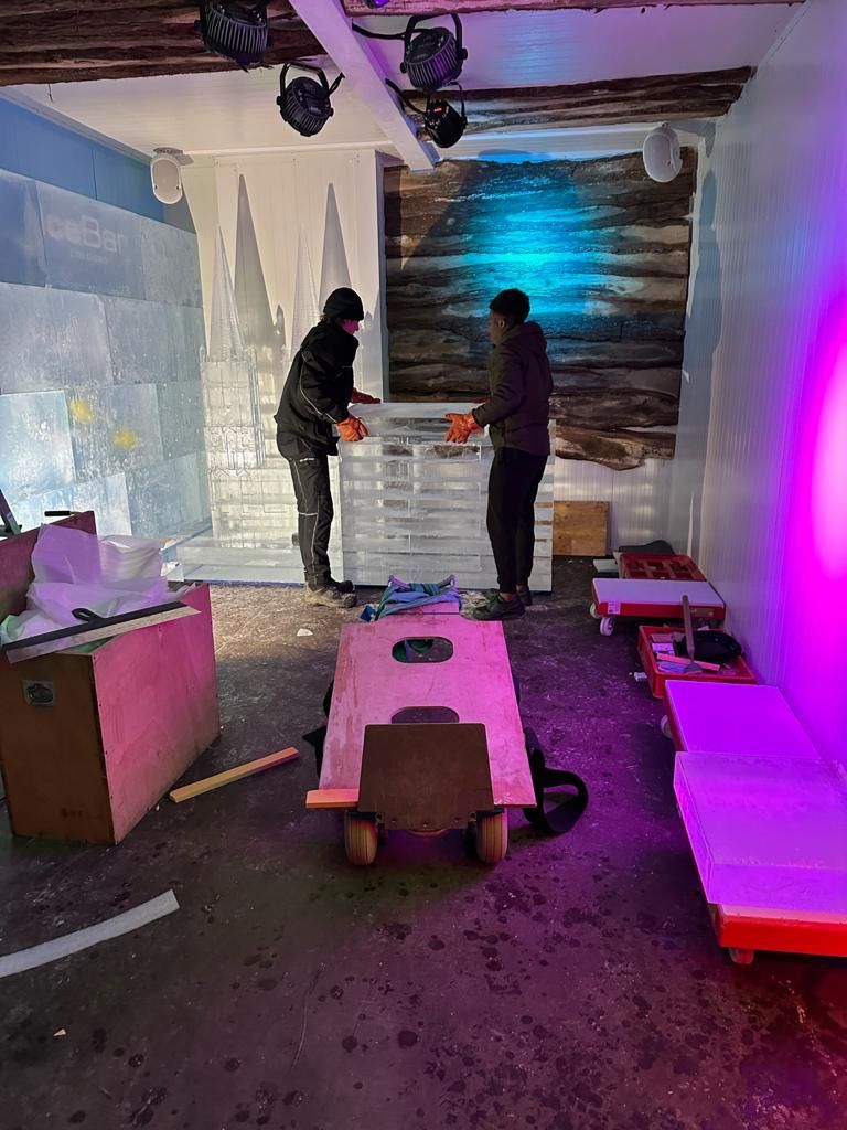 „Ice Bar Cologne“: Getränke bei Minus 18 Grad in Köln genießen ...